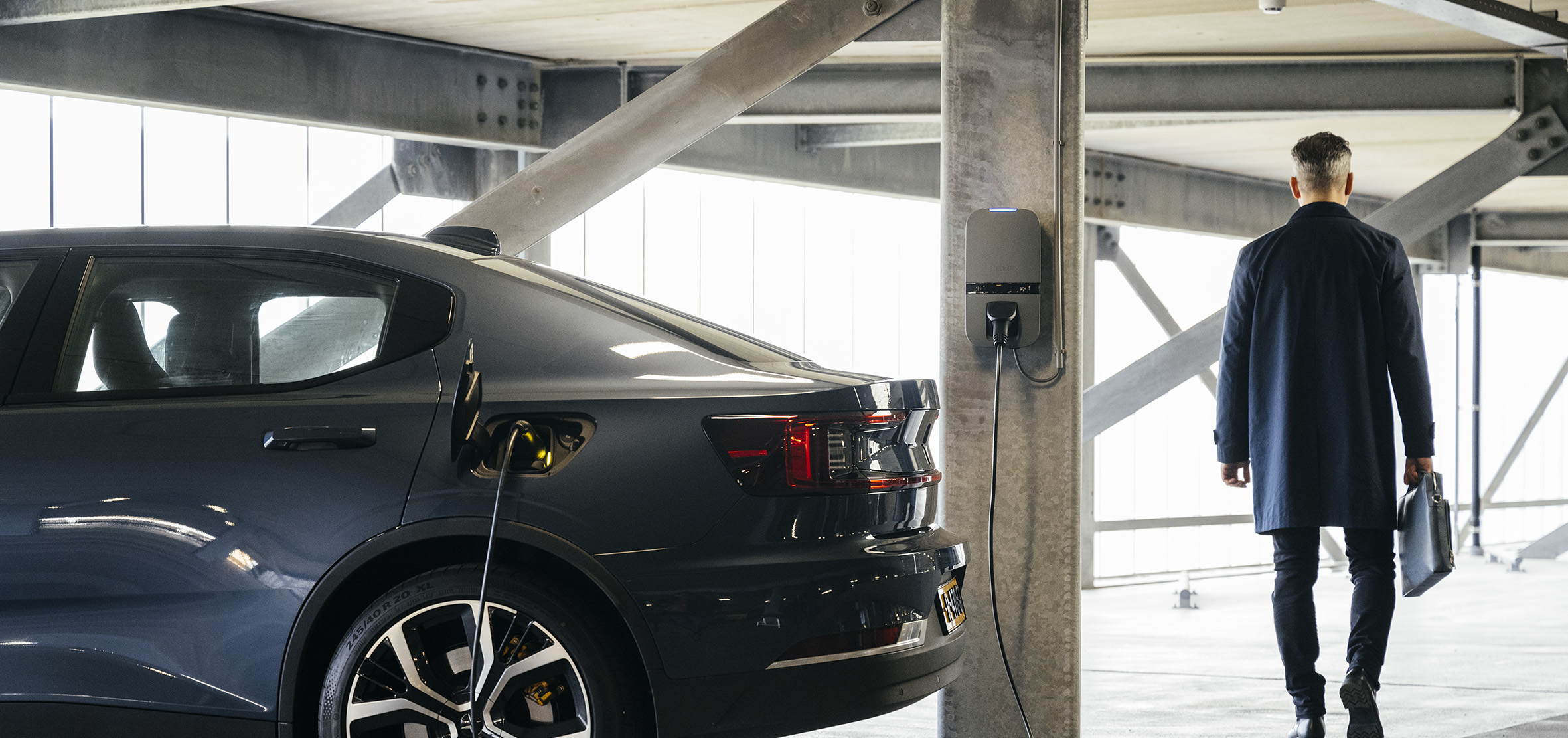 Workplace charging | Peblar